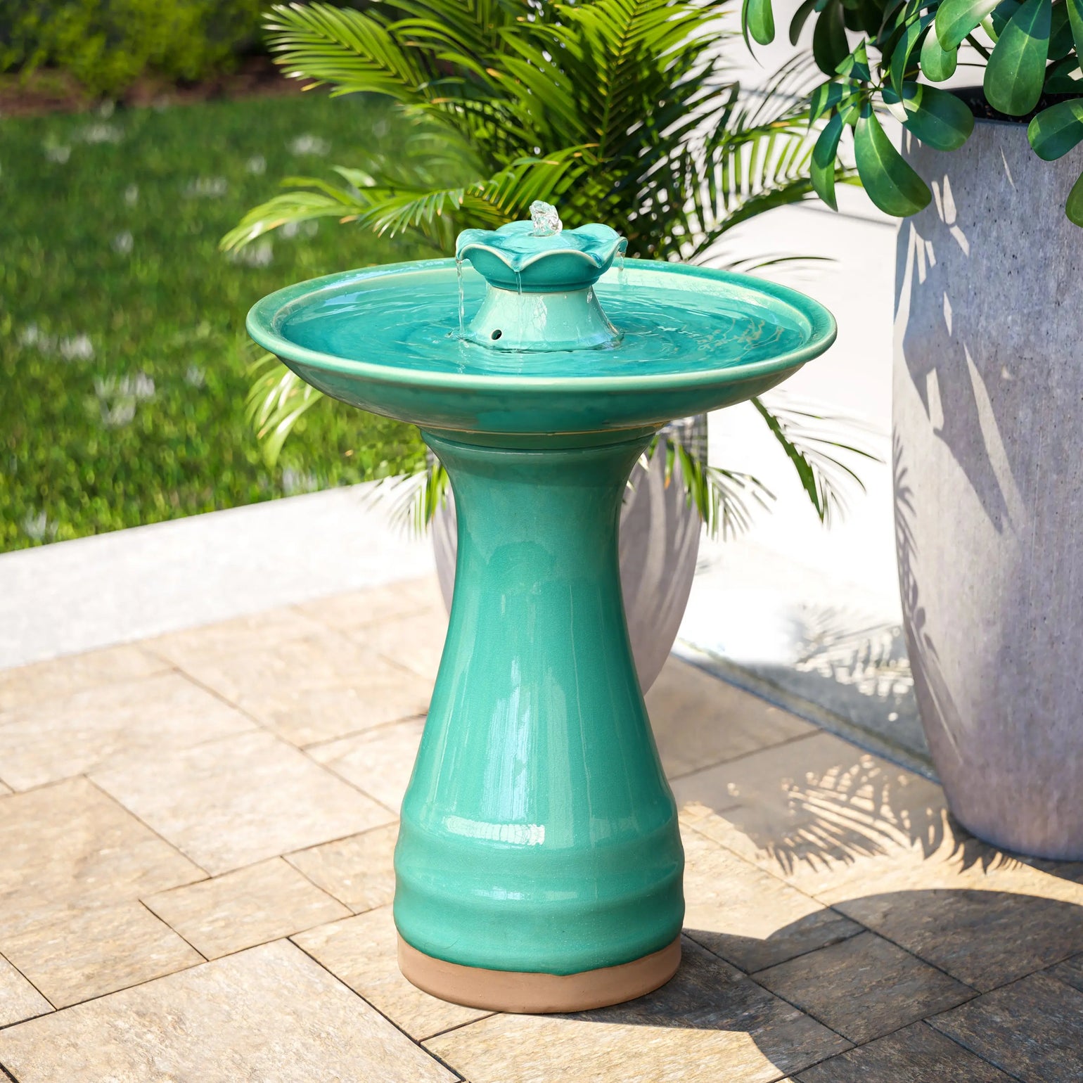 Aqua glazed ceramic bubbling bird bath – LuxenHome